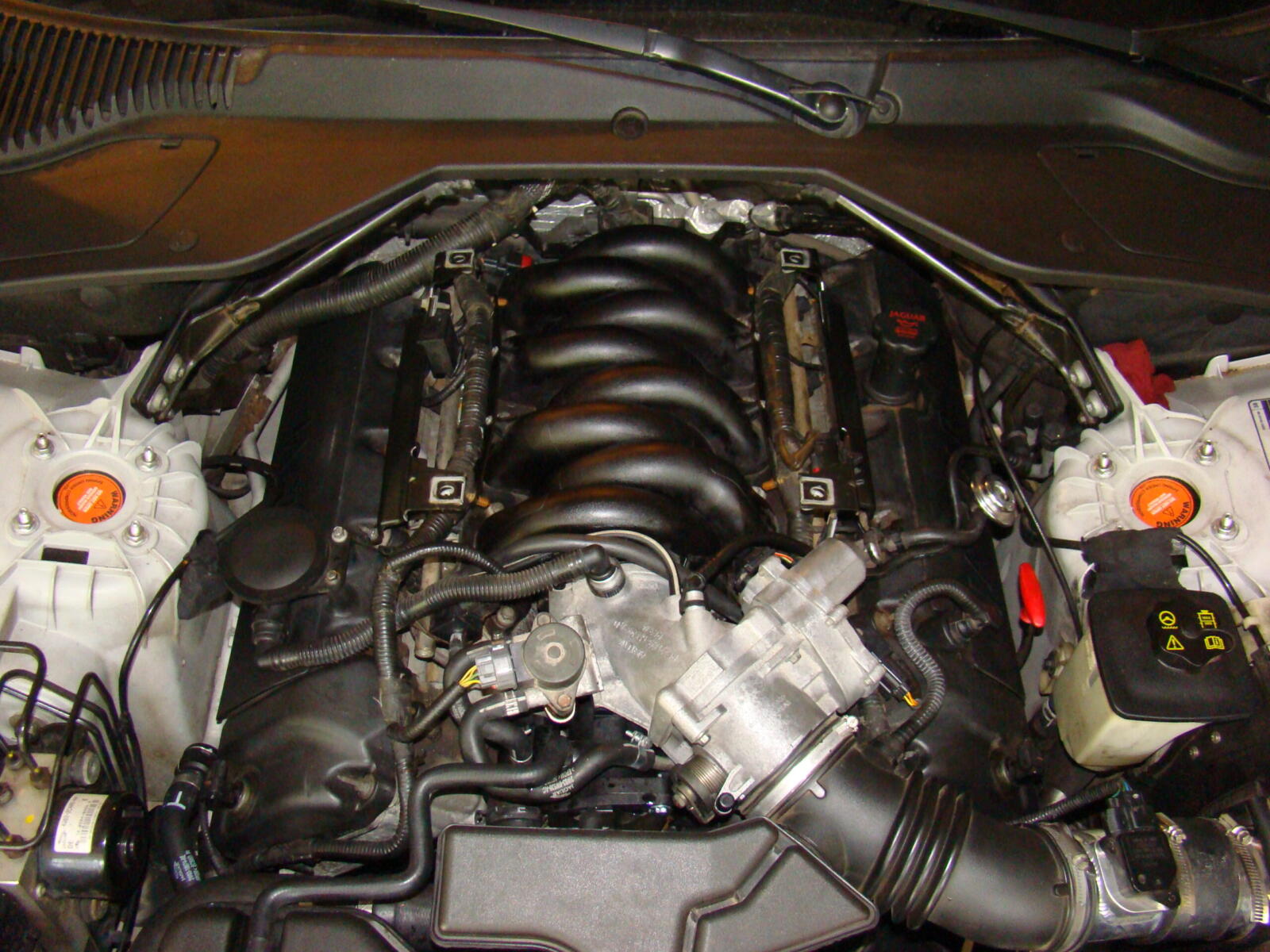 Jaguar X350 XJ8 coolant leak » Aftermarket Garage